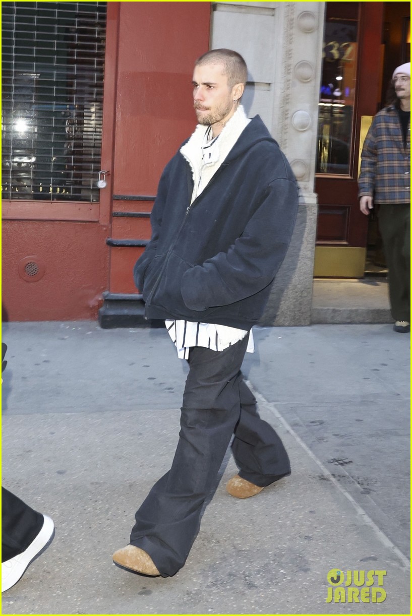 Justin & Hailey Bieber Step Out Separately in NYC After Shutting Down ...