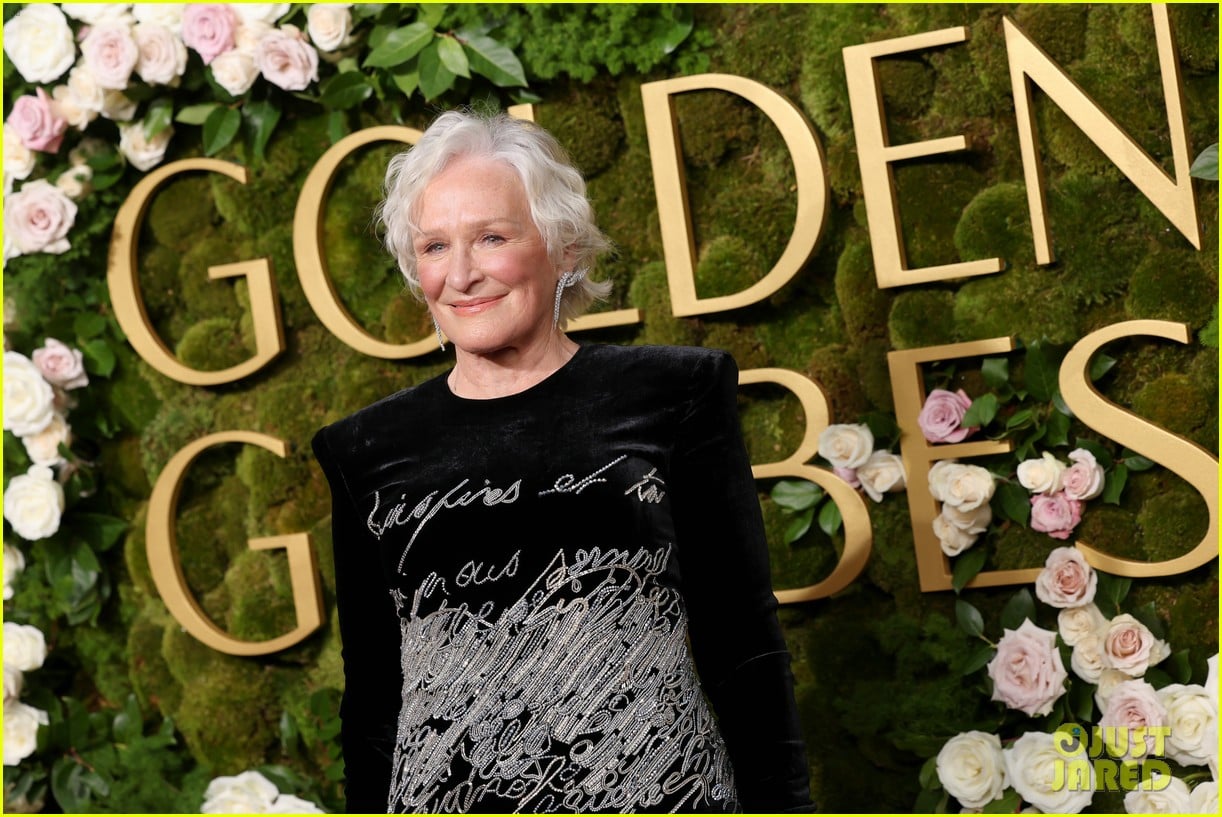 Rachel Brosnahan, Kaley Cuoco, & Sarah Paulson Step Out in Style for ...