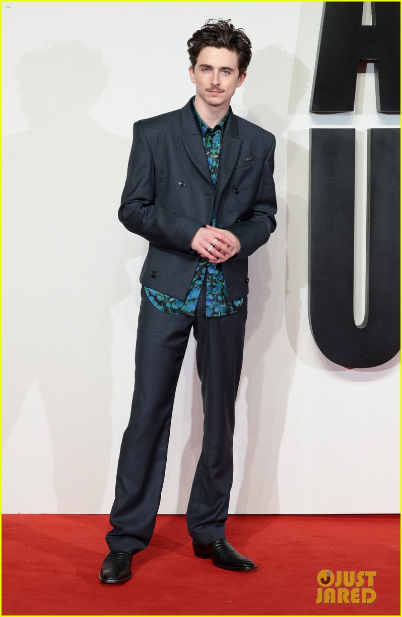 Timothee Chalamet Rides a Lime Bicycle to 'A Complete Unknown' UK ...