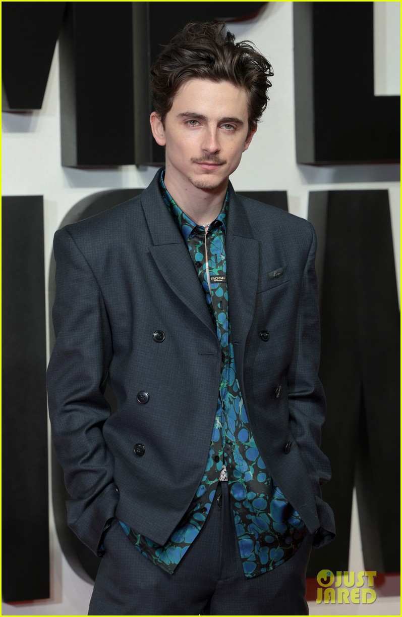 Timothee Chalamet Rides a Lime Bicycle to 'A Complete Unknown' UK ...