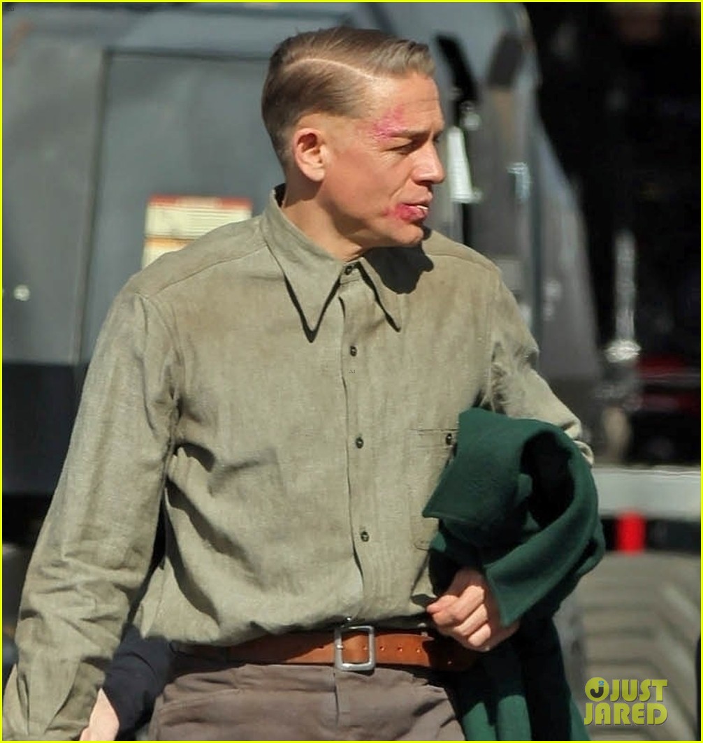 Charlie Hunnam Sports Bloody Face While Filming 'Monster' Season 3 in L ...