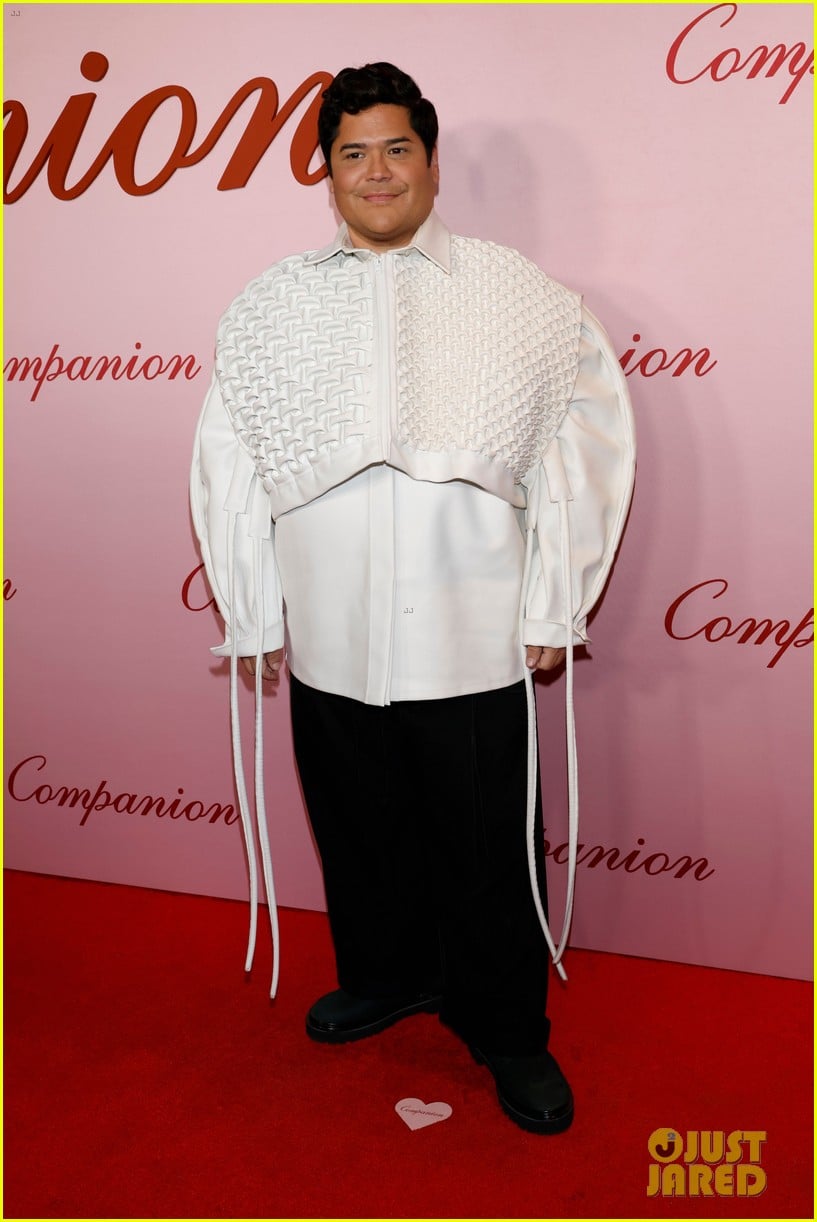 Sophie Thatcher Goes Glam with 'Companion' Movie Cast at L.A. Premiere!: Photo 5118174 | Jack ...