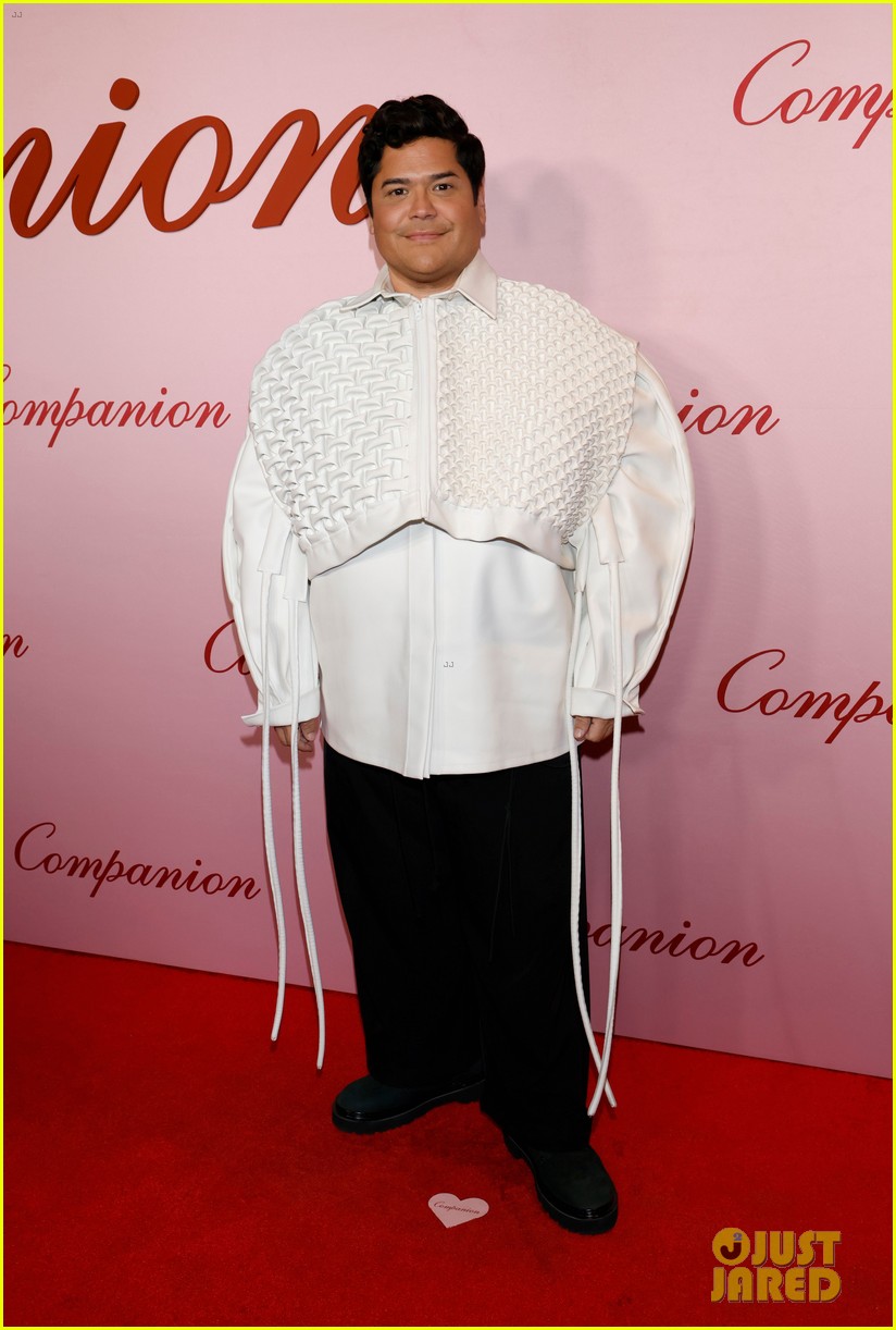 Sophie Thatcher Goes Glam with 'Companion' Movie Cast at L.A. Premiere!: Photo 5118177 | Jack ...