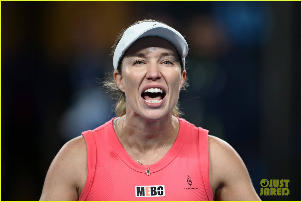 Tennis Star Danielle Collins Had Best Response to Booing from ...