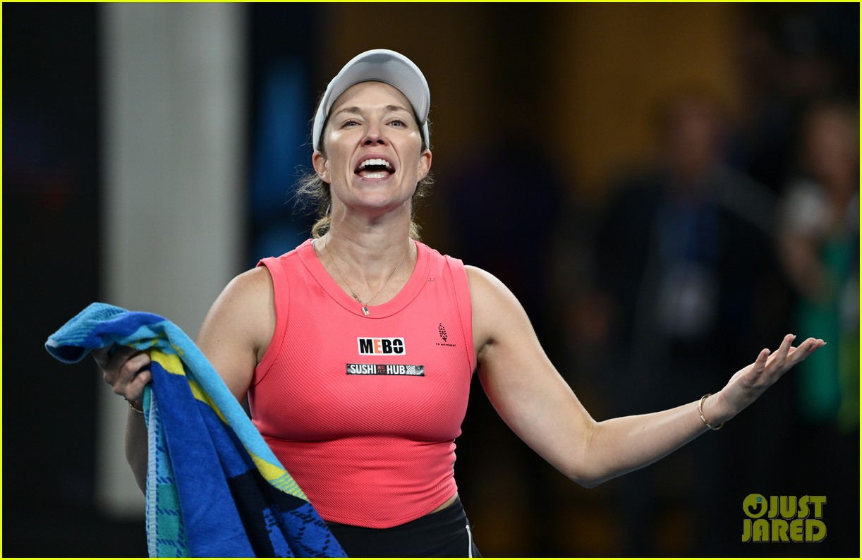 Tennis Star Danielle Collins Had Best Response to Booing from ...