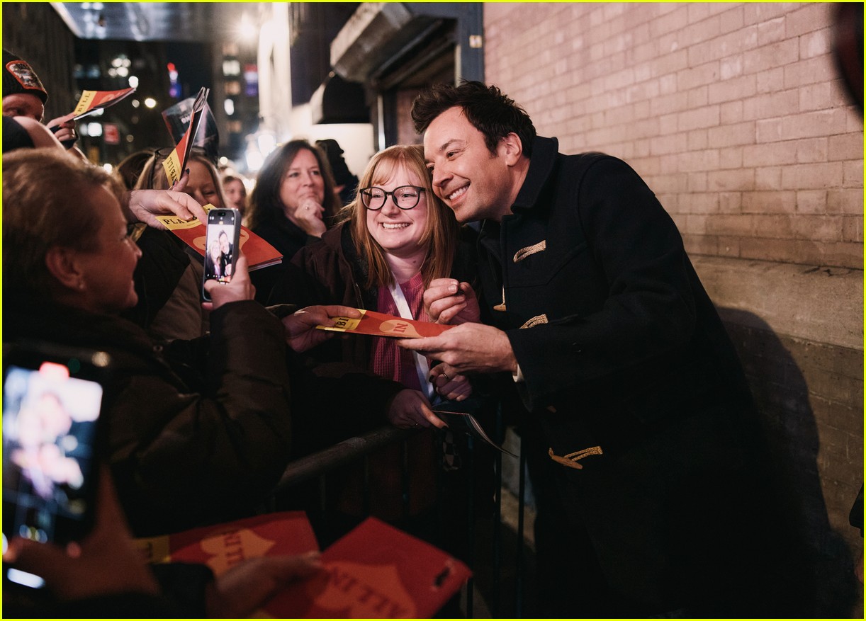 Jimmy Fallon Makes Broadway Debut in 'All In' Play - Photos Revealed ...