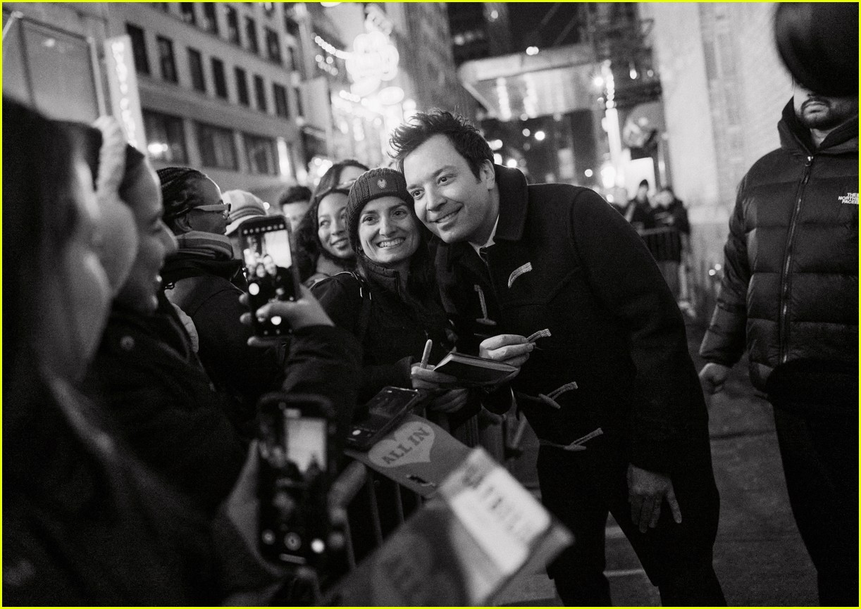 Jimmy Fallon Makes Broadway Debut in 'All In' Play - Photos Revealed ...