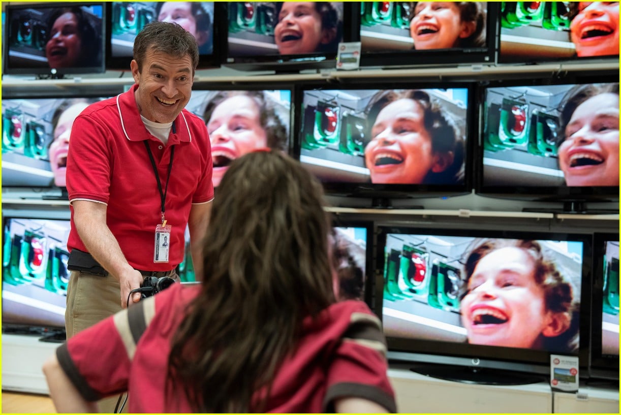 Ellen Pompeo's Hulu TV Show 'Good American Family' Gets First Look ...