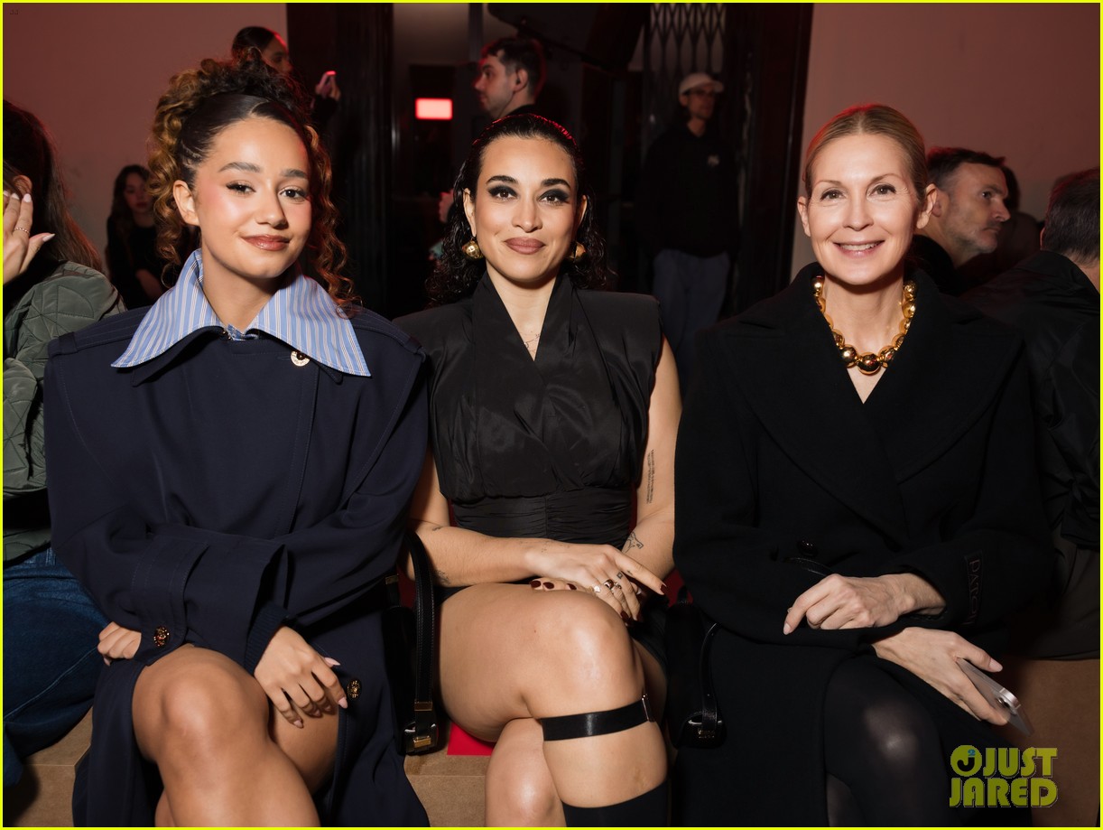 Kelly Rutherford is Joined by Son Hermés at Patou Fashion Show in Paris ...