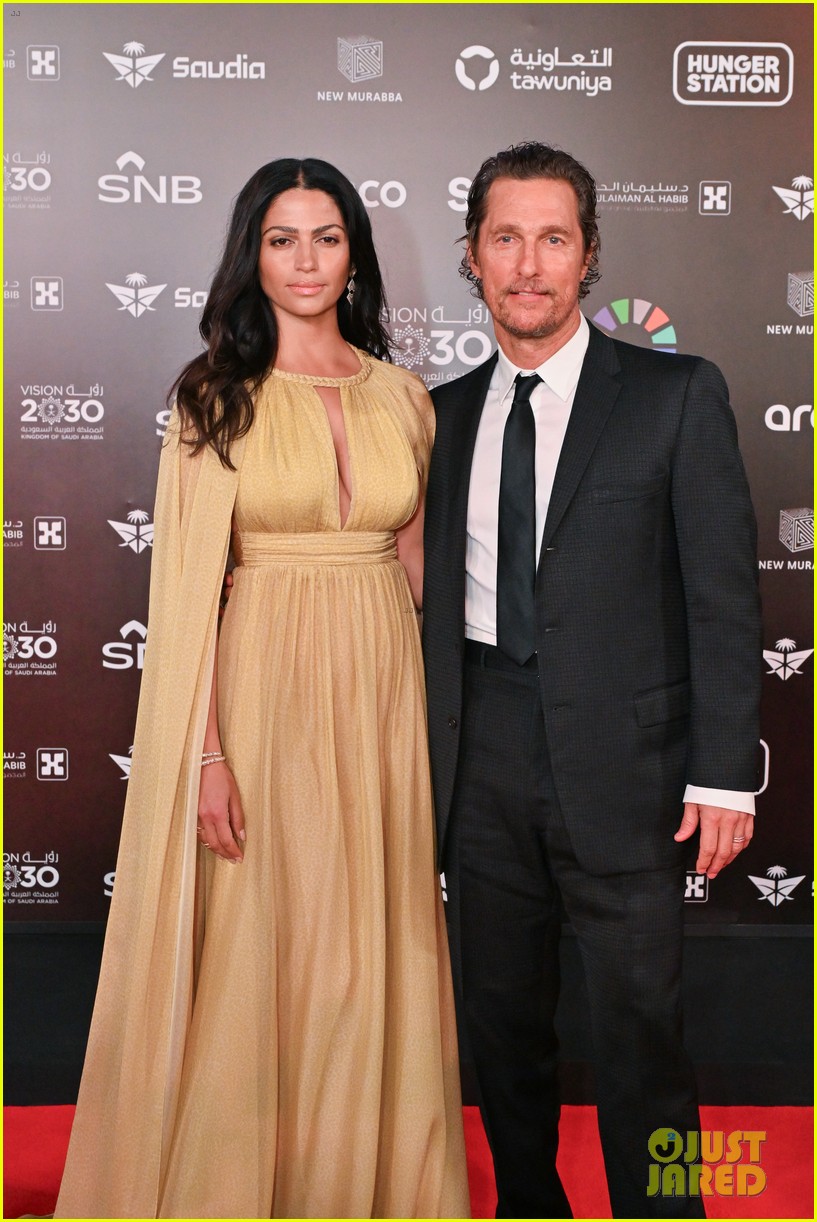 Matthew McConaughey & Wife Camila Couple Up for Anthony Hopkins' 'Life ...