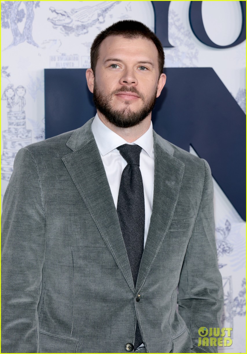 Reese Witherspoon & Will Ferrell Attend NYC Premiere of New Movie 'You're Cordially Invited ...