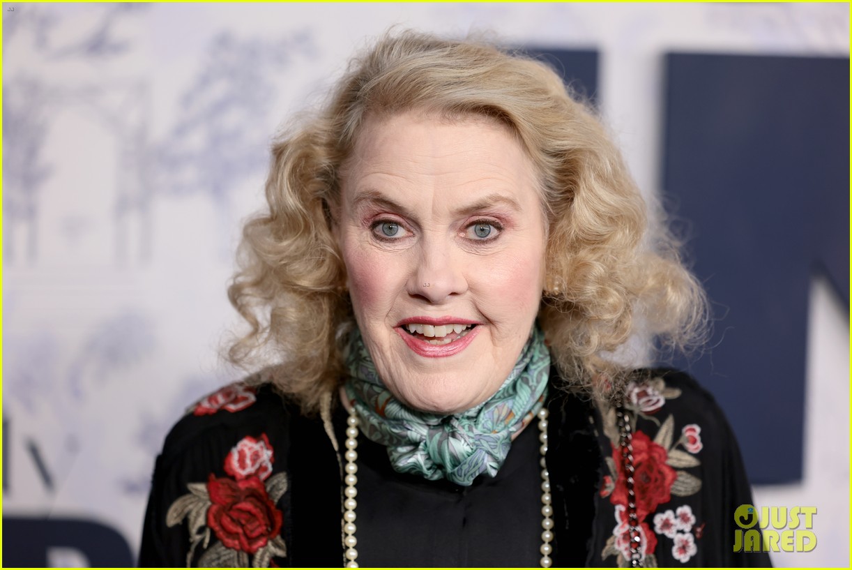 Reese Witherspoon & Will Ferrell Attend NYC Premiere of New Movie 'You're Cordially Invited ...