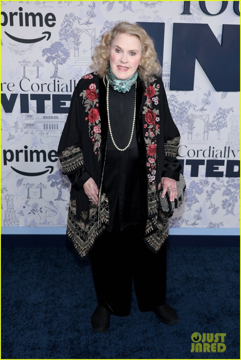 Reese Witherspoon & Will Ferrell Attend NYC Premiere of New Movie 'You're Cordially Invited ...