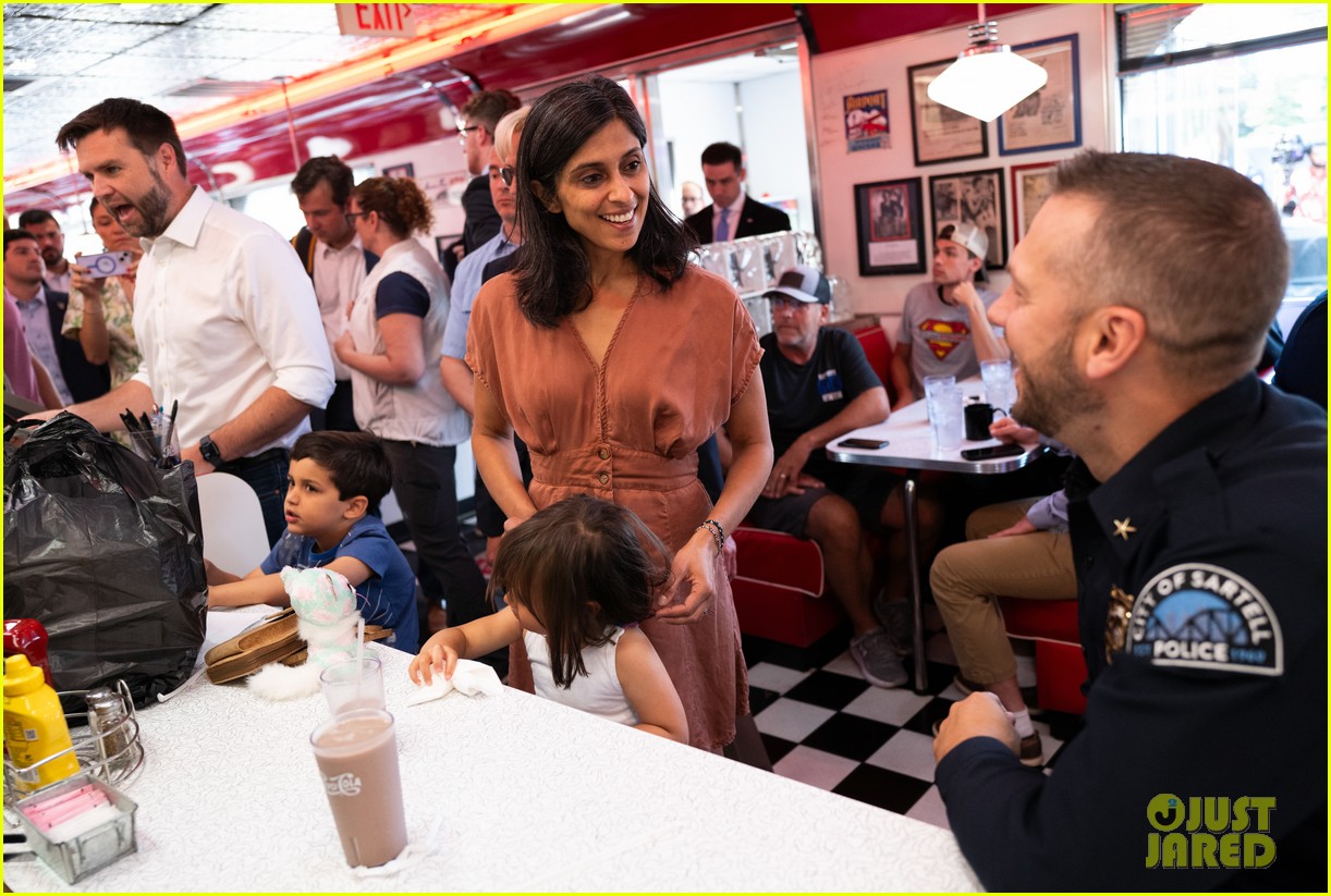 Who Is J.D. Vance's Wife? Meet Usha Vance & Their Kids!: Photo 5115992 ...