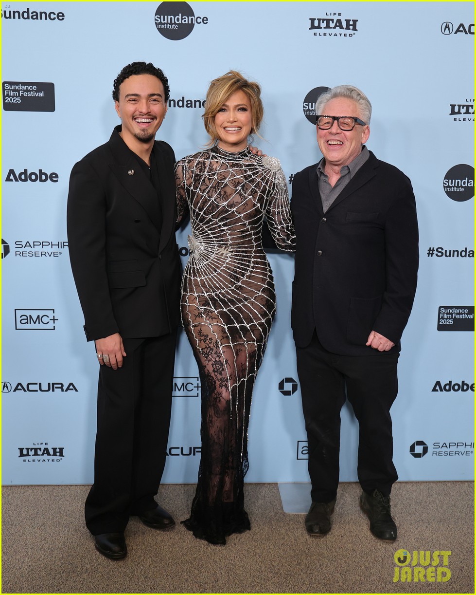 Jennifer Lopez Wears Spider Web Dress to 'Kiss of the Spider Woman ...