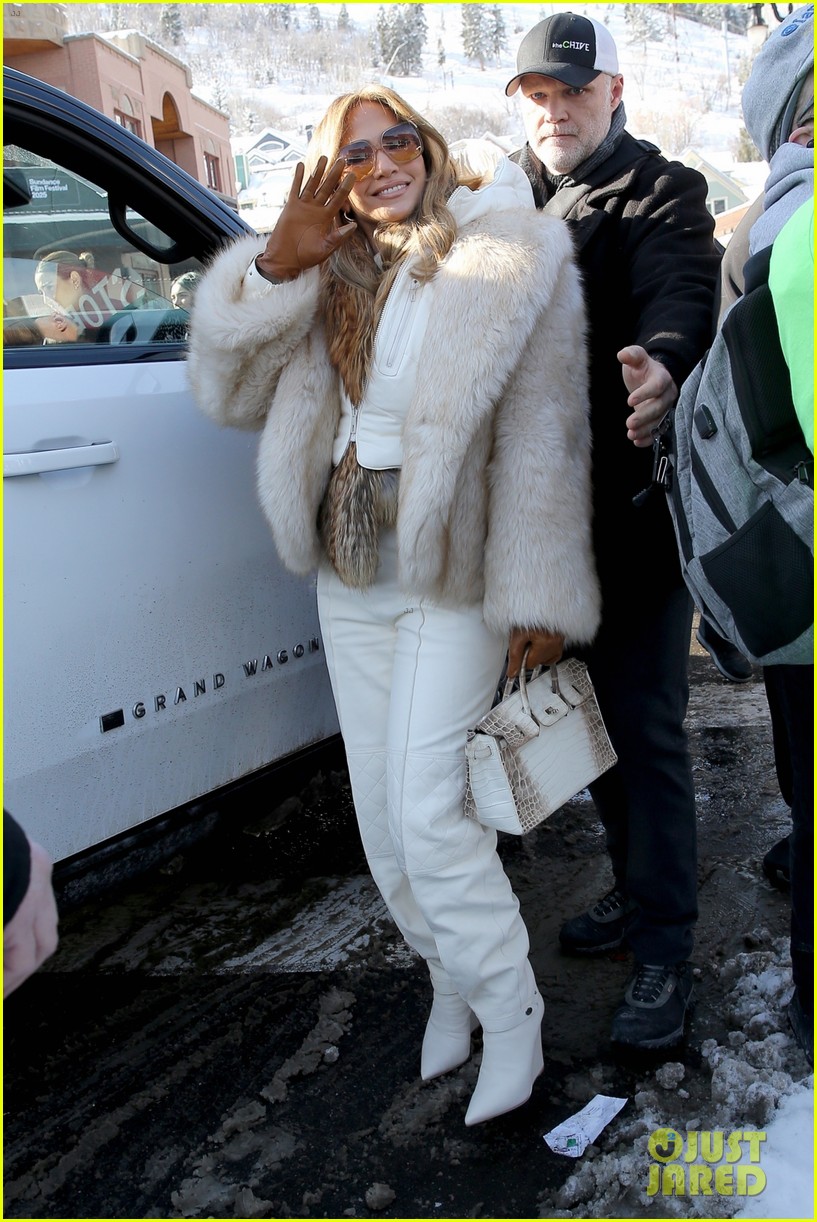 Jennifer Lopez Wears Spider Web Dress to 'Kiss of the Spider Woman' Premiere at Sundance Film ...