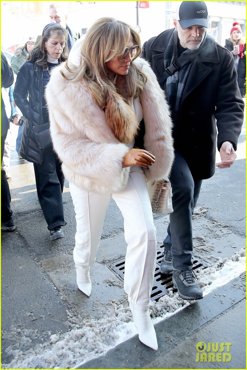 Jennifer Lopez Wears Spider Web Dress to 'Kiss of the Spider Woman' Premiere at Sundance Film ...