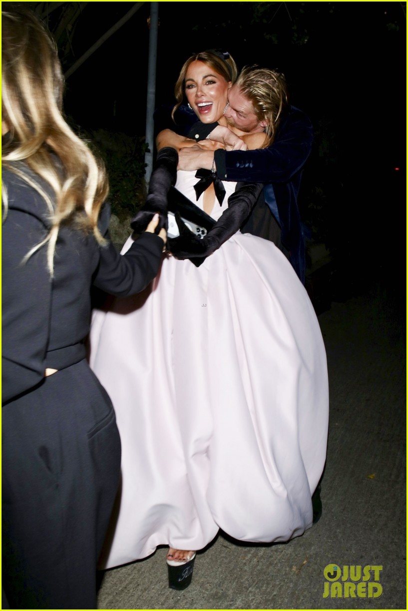 Kate Beckinsale Gets Playful with Actor Harry Goodwins While Arriving ...