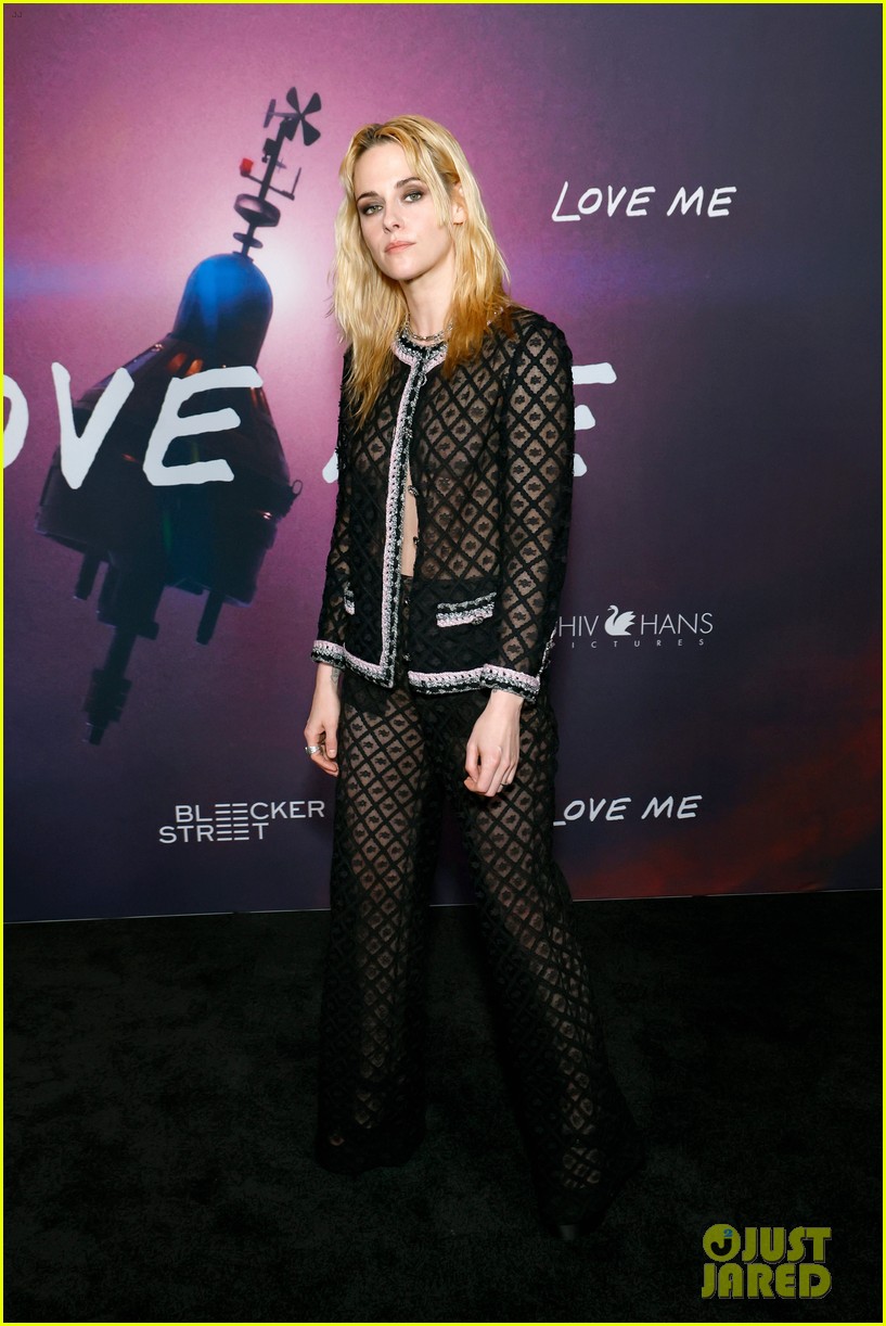 Kristen Stewart & Steven Yeun Screen New Movie 'Love Me' in L.A.: Photo ...