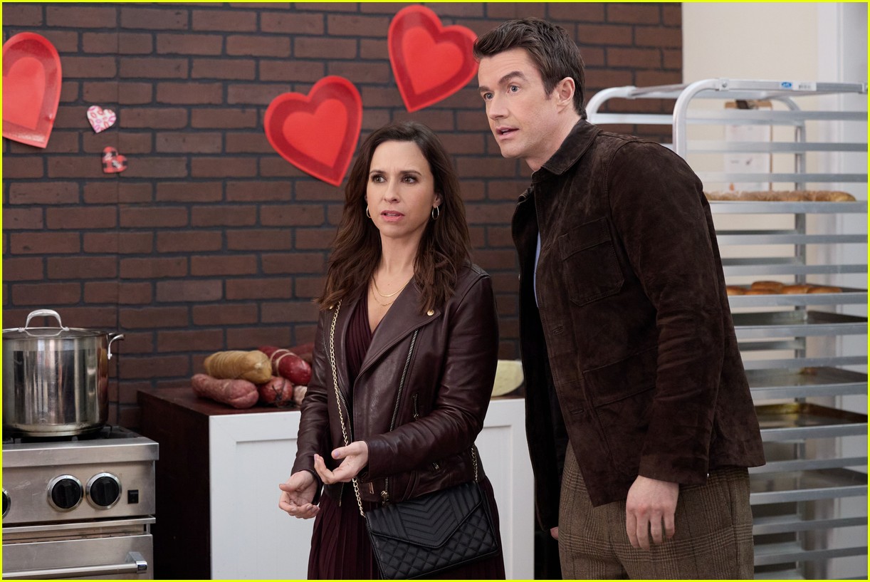 Lacey Chabert Will Star in Hallmark's 'Unexpected Valentine' Movie with Robert Buckley for 2025 ...