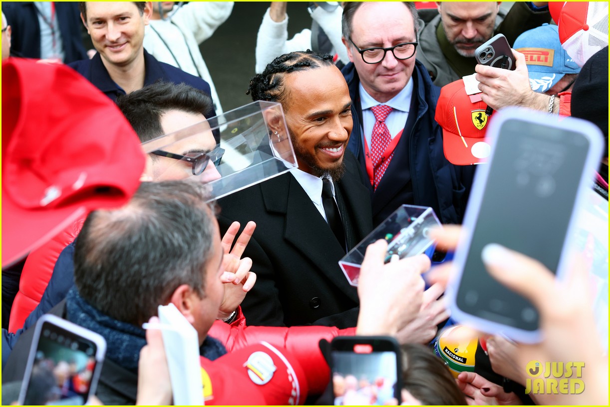 Lewis Hamilton Greets Tifosi On First Day as Ferrari Driver at Team's ...