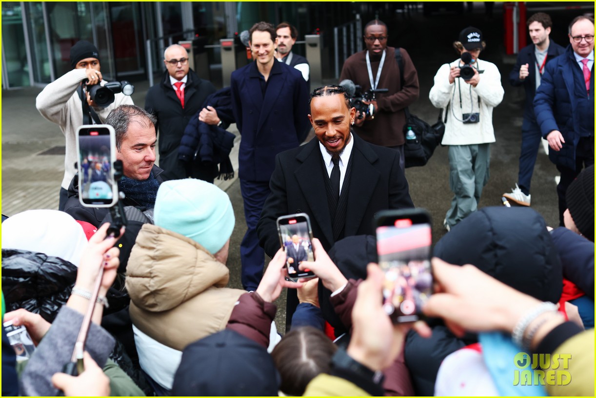 Lewis Hamilton Greets Tifosi On First Day as Ferrari Driver at Team's ...