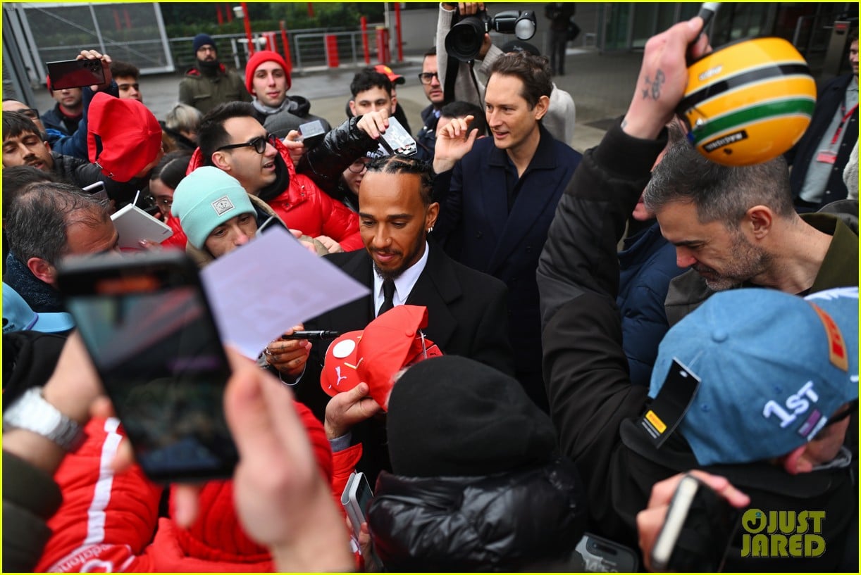 Lewis Hamilton Greets Tifosi On First Day as Ferrari Driver at Team's ...