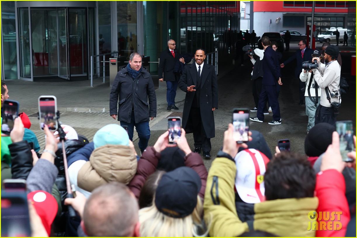 Lewis Hamilton Greets Tifosi On First Day as Ferrari Driver at Team's ...