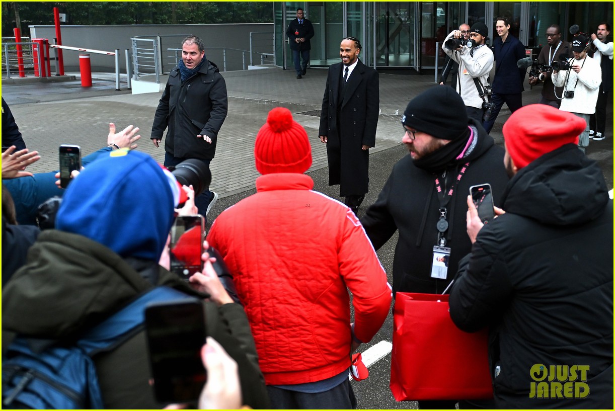 Lewis Hamilton Greets Tifosi On First Day as Ferrari Driver at Team's ...