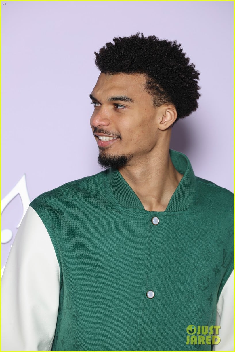 Bradley Cooper, Idris Elba, Adrien Brody, & More Take Over Paris at ...