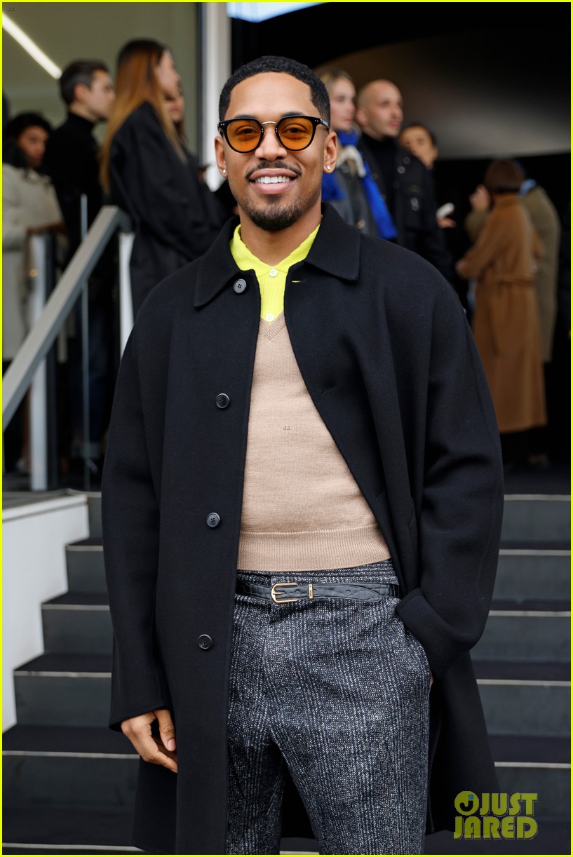 Marvel Stars Sebastian Stan & Joseph Quinn Meet Up at Prada Fashion Show In Milan: Photo 5116062 ...