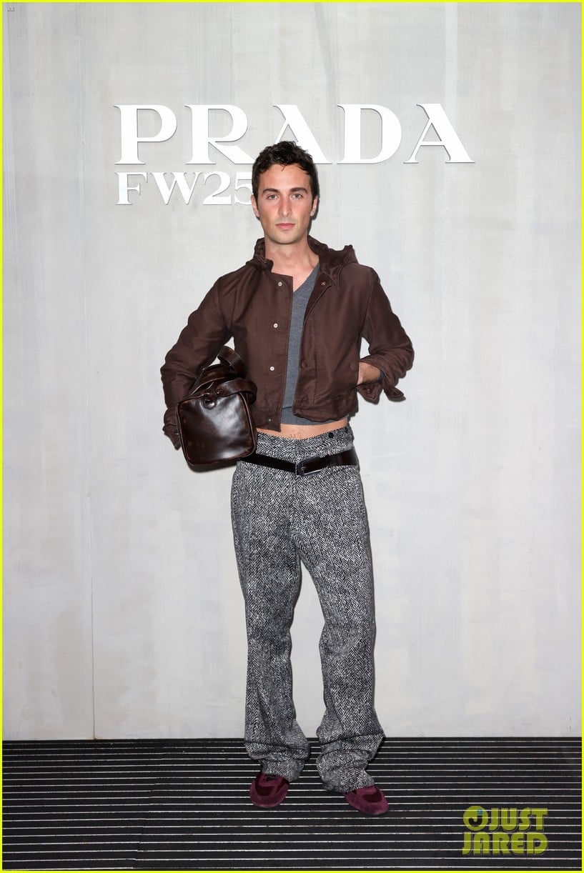 Marvel Stars Sebastian Stan & Joseph Quinn Meet Up at Prada Fashion Show In Milan: Photo 5116072 ...