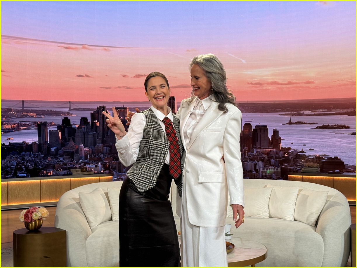 Andie MacDowell Explains Why She Left Hollywood & Moved to South ...