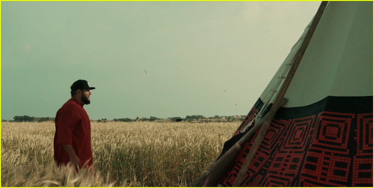 'Mo' Season 2 - Netflix TV Show Cast, Trailer, & 5 Guest Stars Revealed ...