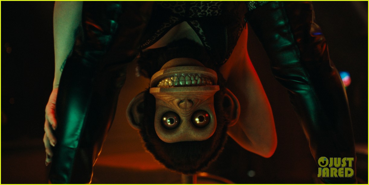 'The Monkey' Trailer: Theo James Stars in New Comedy Horror Movie Based on Stephen King's Short ...