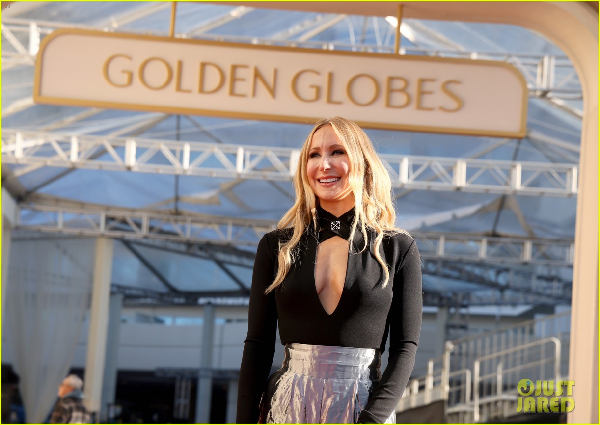Golden Globes Host Nikki Glaser Reveals What She's Doing Differently ...