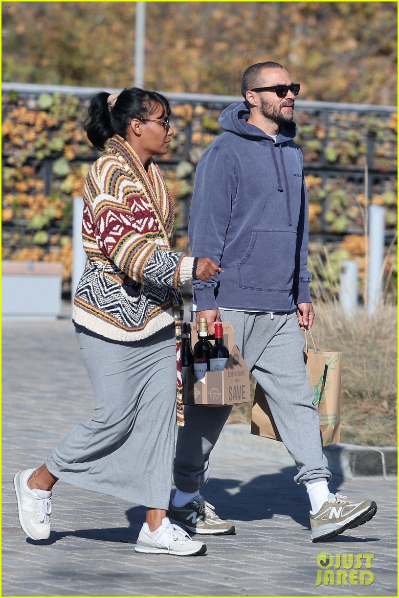 Jesse Williams & Girlfriend Ciarra Pardo Run Errands Together in L.A ...