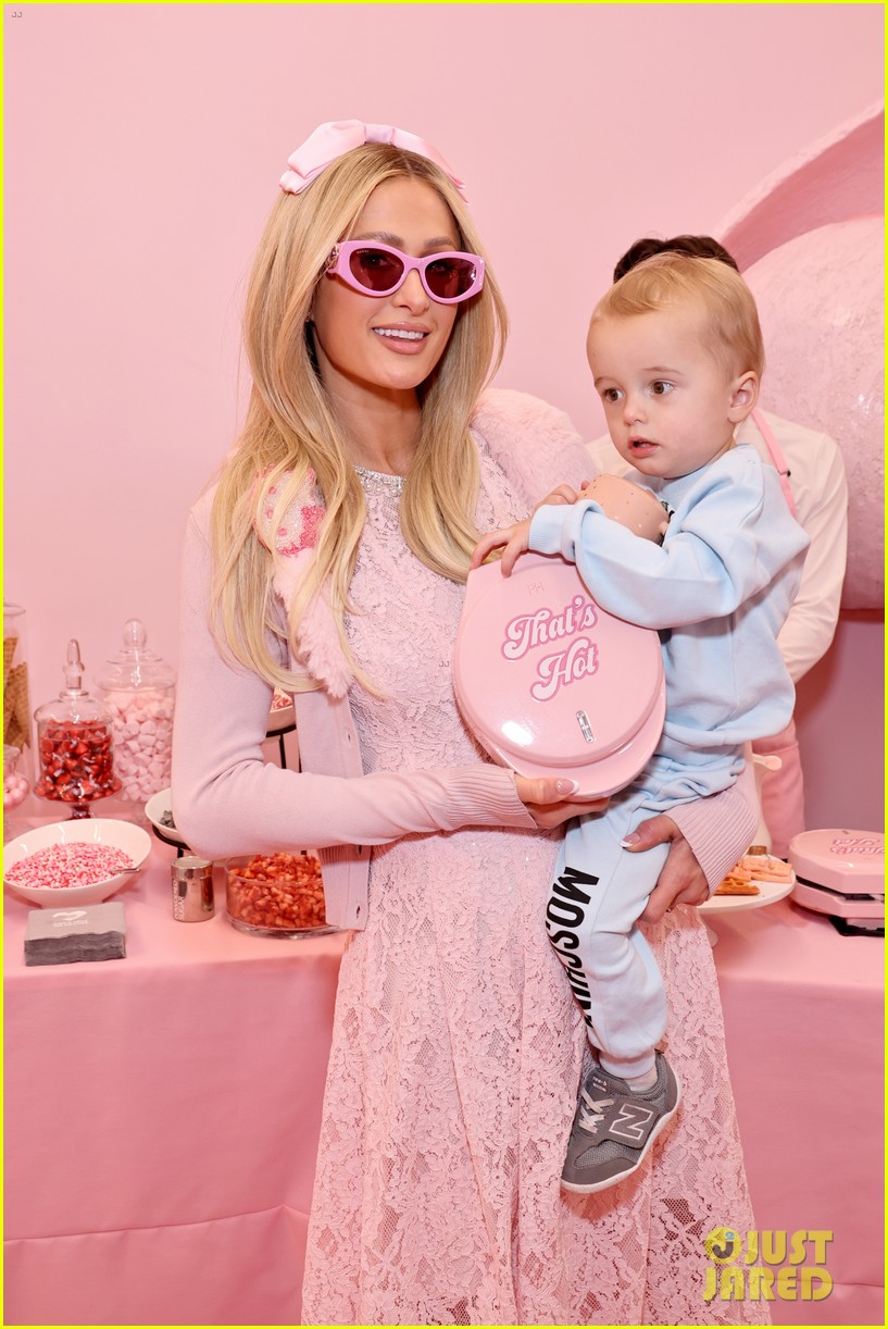 Paris Hilton & Nicky Hilton Bring Their Kids to Young Hearts Friends ...