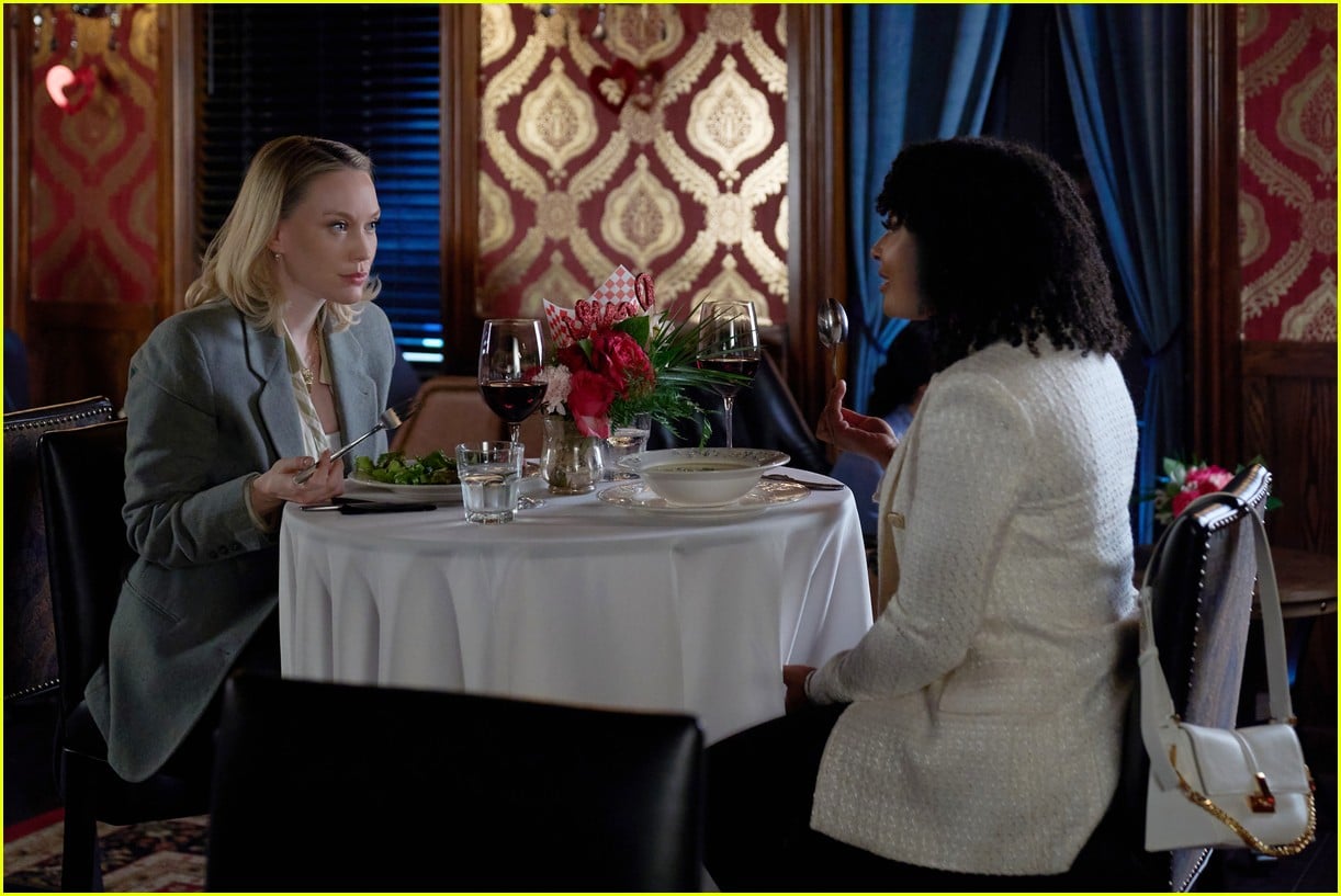 Who Stars in Hallmark's 'The Perfect Setting'? All About Cast Members ...