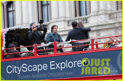 Kit Harington Attacks Mark Wahlberg & Michelle Monaghan at Knifepoint ...