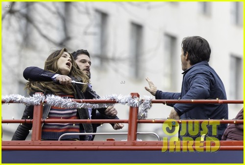 Kit Harington Attacks Mark Wahlberg & Michelle Monaghan at Knifepoint ...