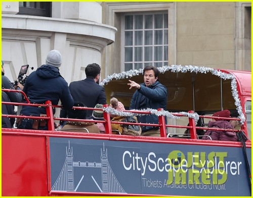 Kit Harington Attacks Mark Wahlberg & Michelle Monaghan at Knifepoint ...