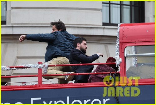 Kit Harington Attacks Mark Wahlberg & Michelle Monaghan at Knifepoint ...