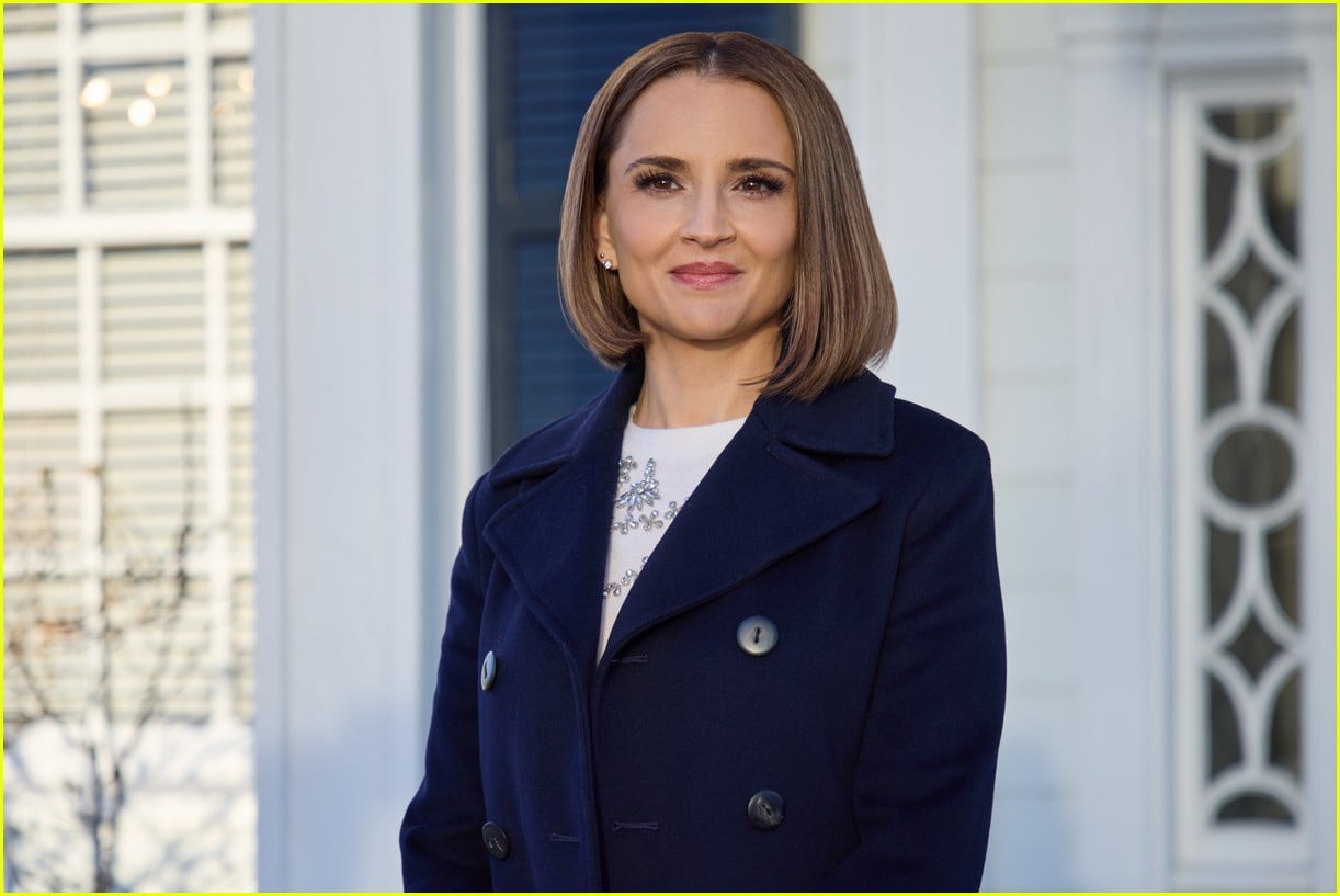 Rachael Leigh Cook's Next Hallmark Movie Revealed: 'Sisterhood, Inc ...