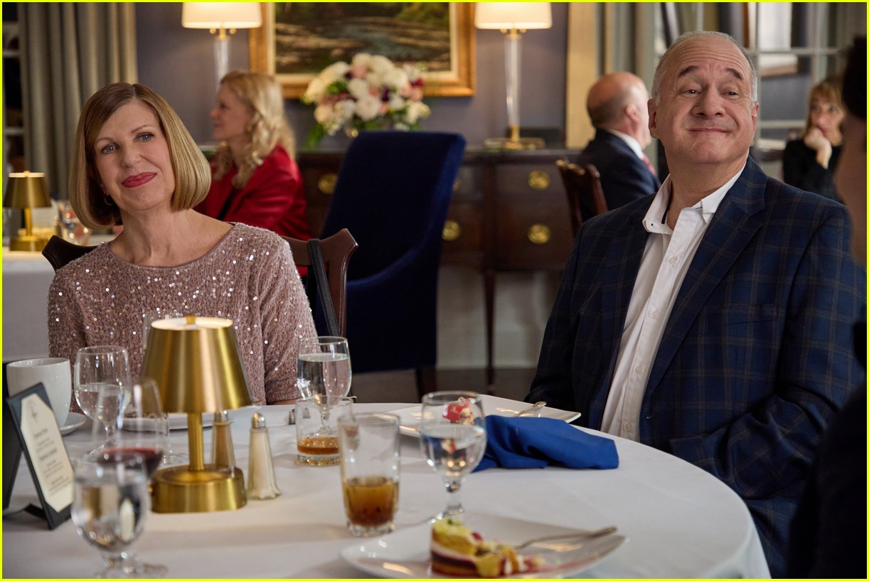 Rachael Leigh Cook's Next Hallmark Movie Revealed: 'Sisterhood, Inc ...