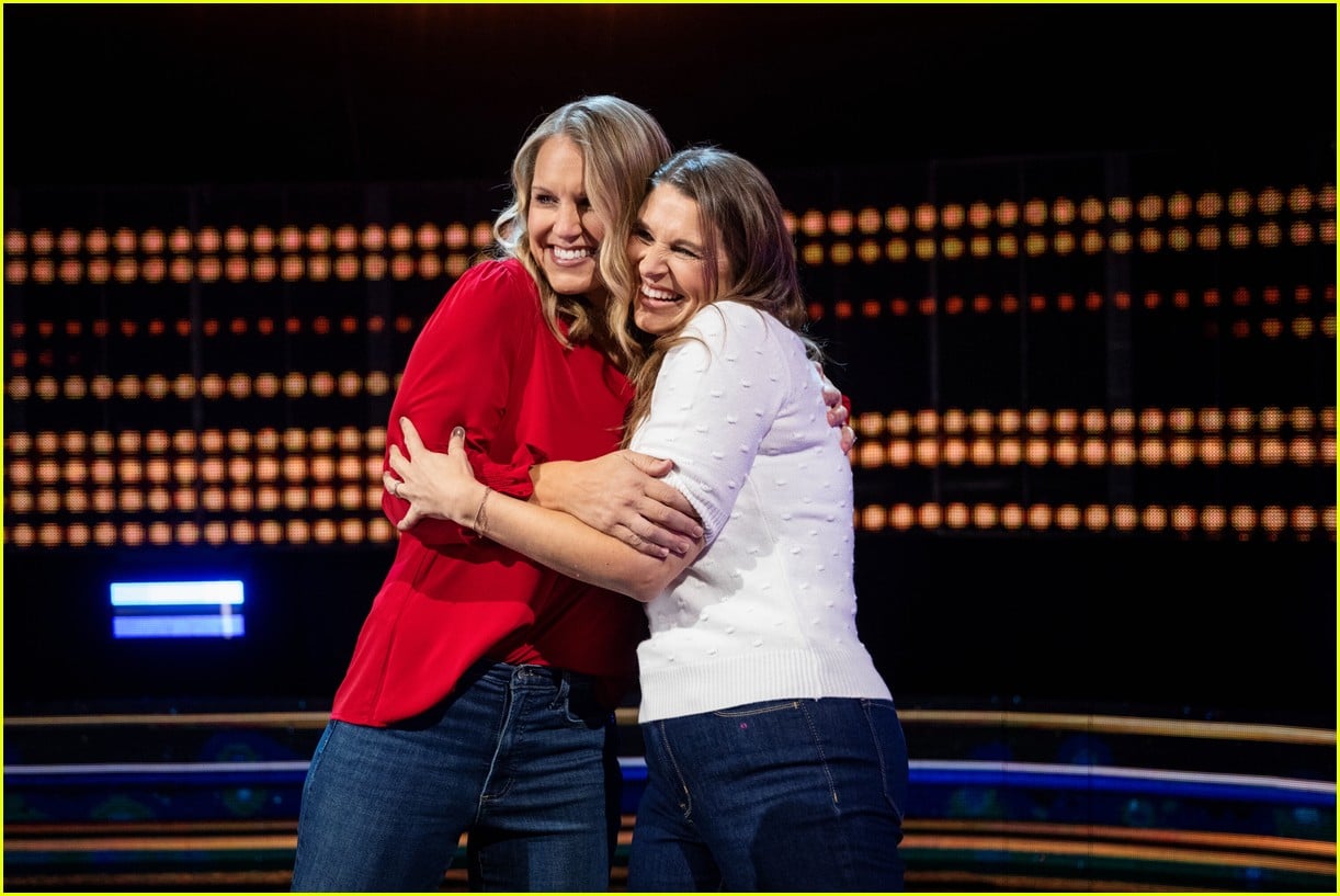 'Raid the Cage' Season 2 - CBS TV Show Hosts, Cast & How to Watch ...