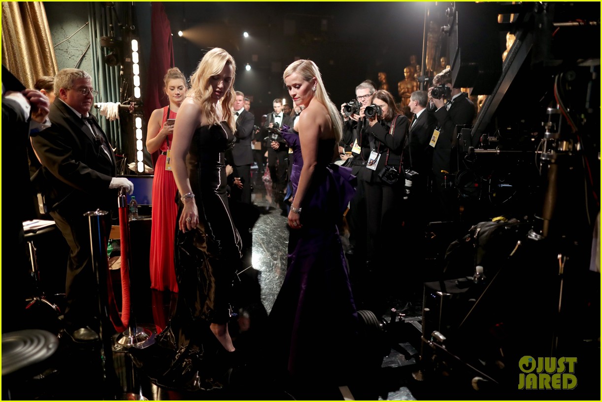 Reese Witherspoon Says Famous British Actress 'Doesn't Like' Her ...