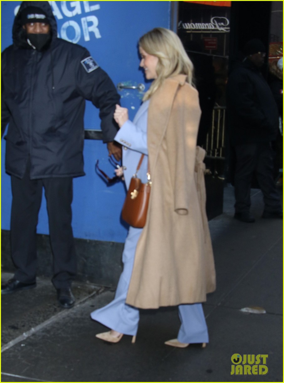 Reese Witherspoon Says Her Kids Don't Watch Her Movies, Reveals ...