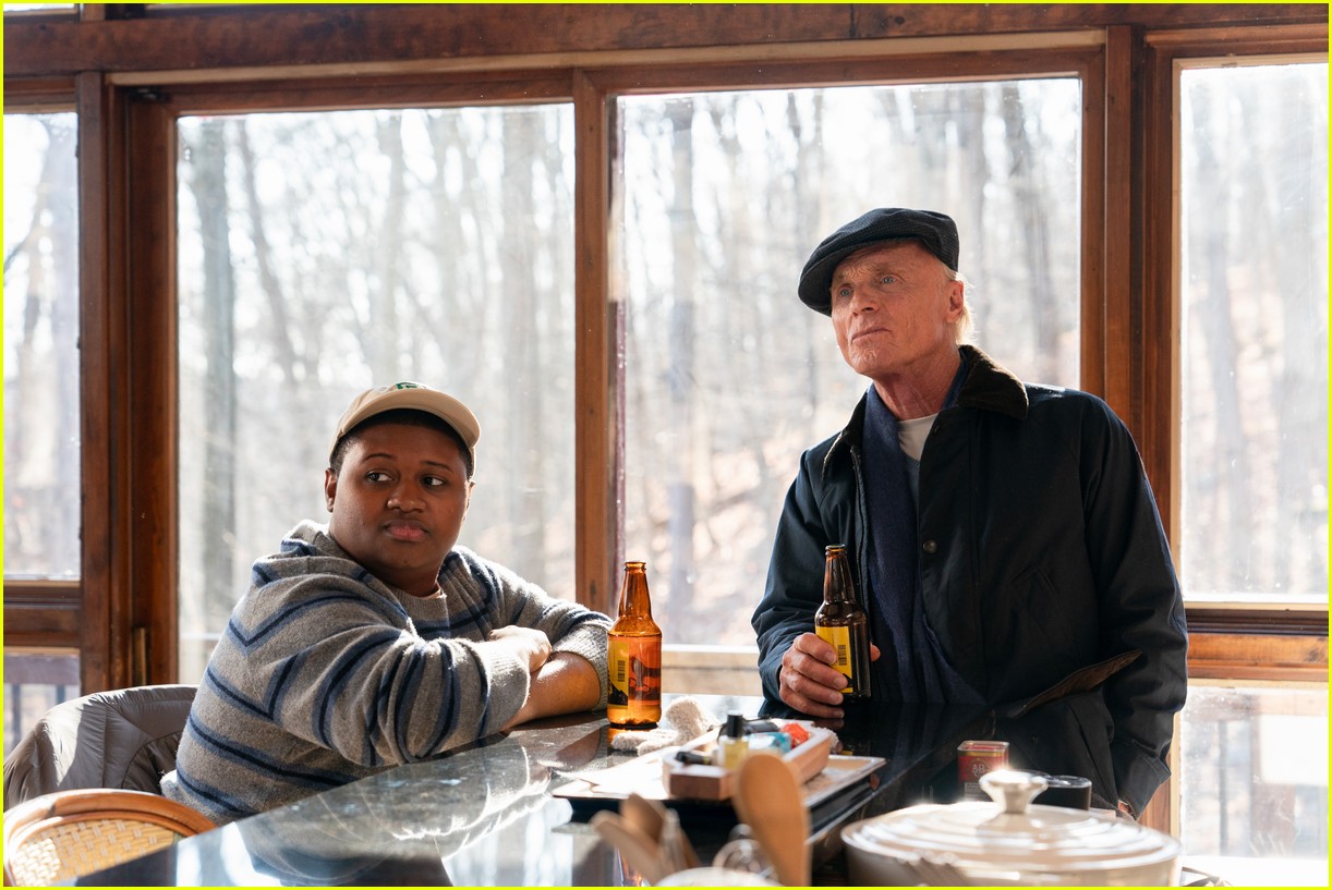 'Riff Raff' Trailer: Jennifer Coolidge Leads New Crime Comedy Movie ...