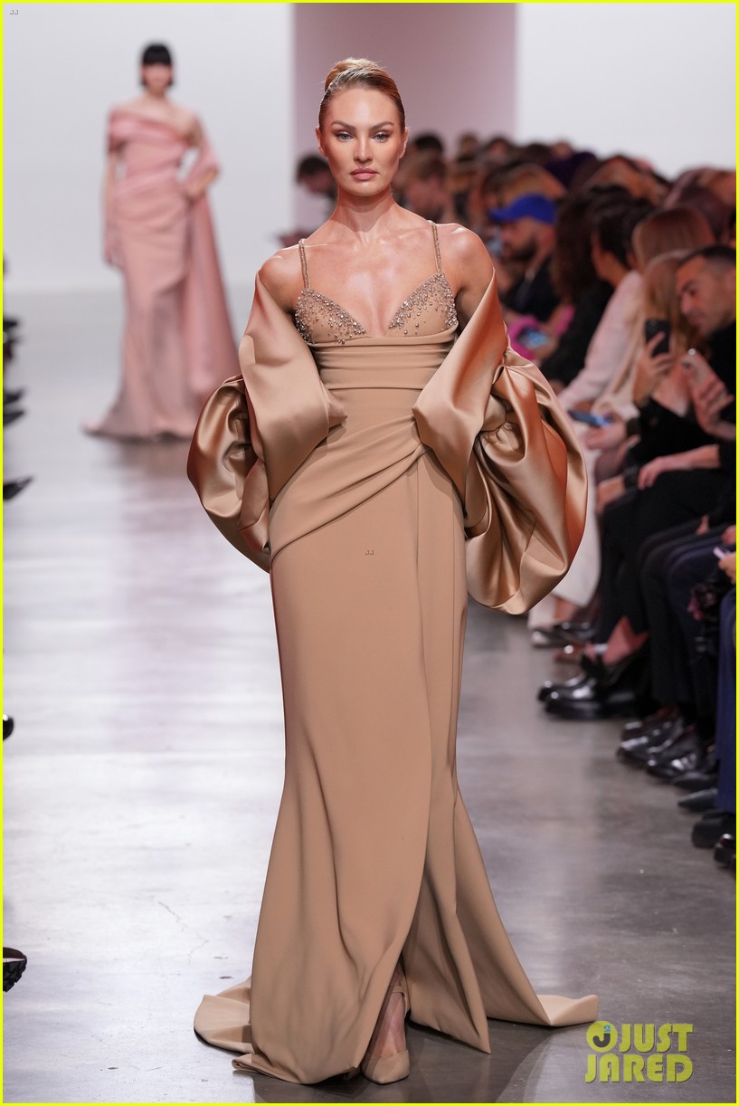 Candice Swanepoel, Joan Smalls, & Stella Maxwell Wear Gorgeous Gowns ...
